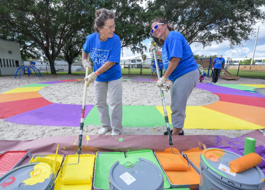 Fort Lauderdale School Gets Makeover on Comcast Cares Day | Comcast Florida