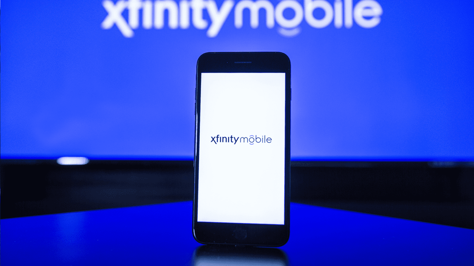 Xfinity Mobile and Comcast Business Mobile Offer up to $800 off New ...