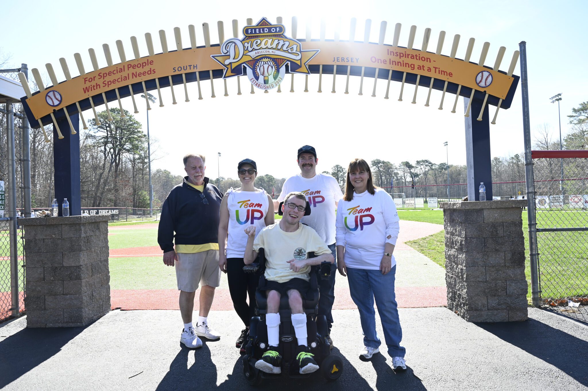 Comcast Employees Team UP for Spring Volunteer Projects | Comcast ...